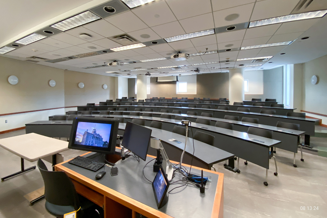 Seamans Center 2217 | University Classrooms - The University of Iowa