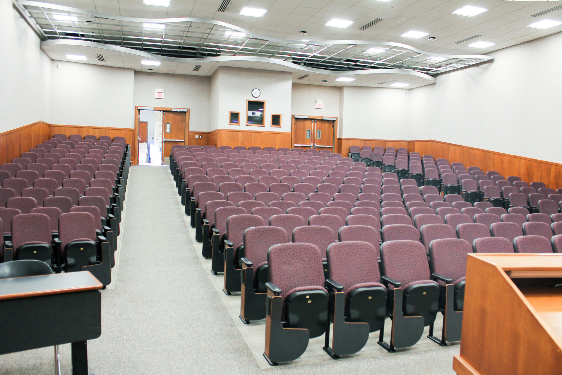 Phillips Hall 100 | University Classrooms - The University of Iowa
