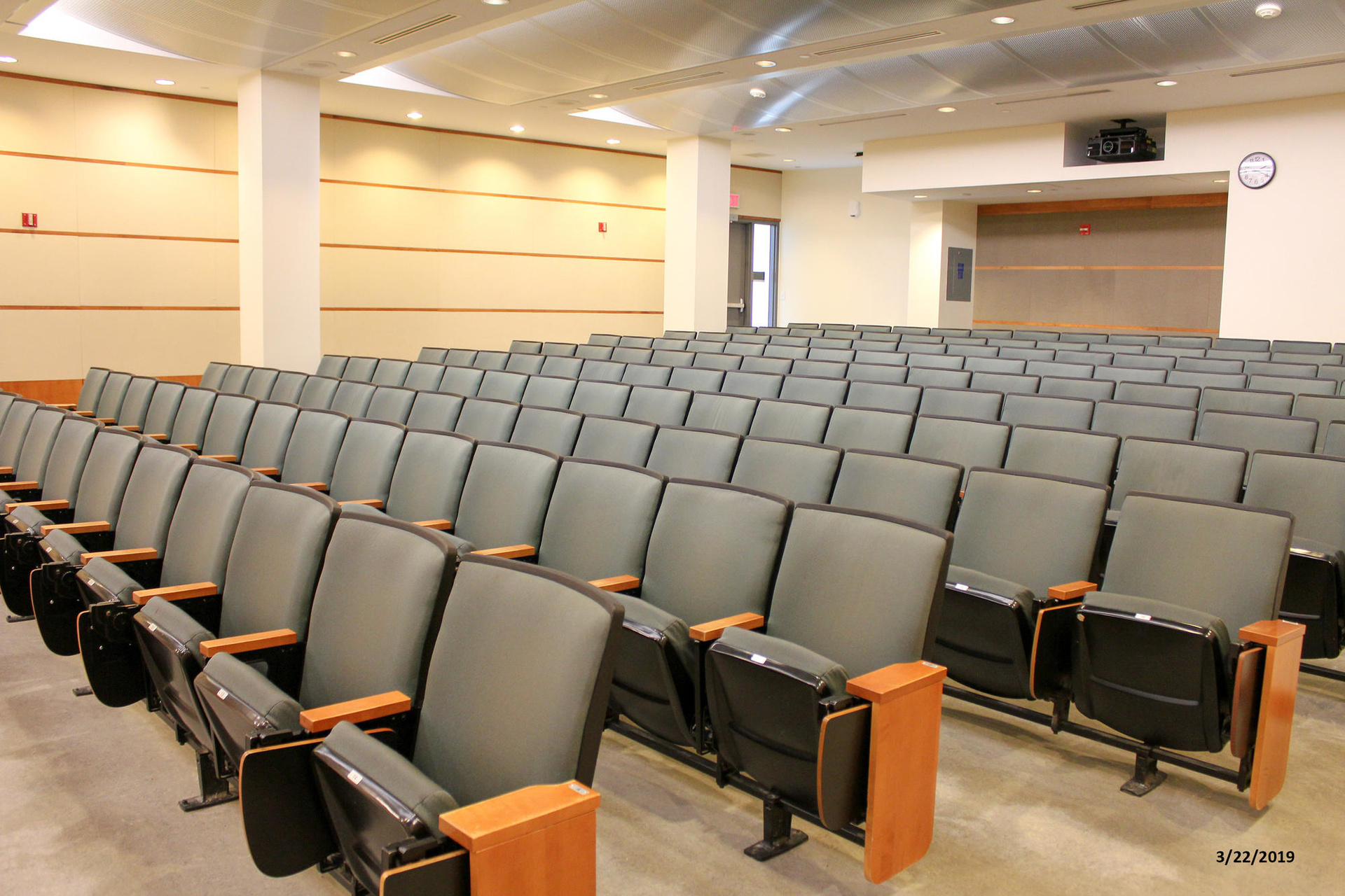 Seamans Center 1505 | University Classrooms - The University of Iowa