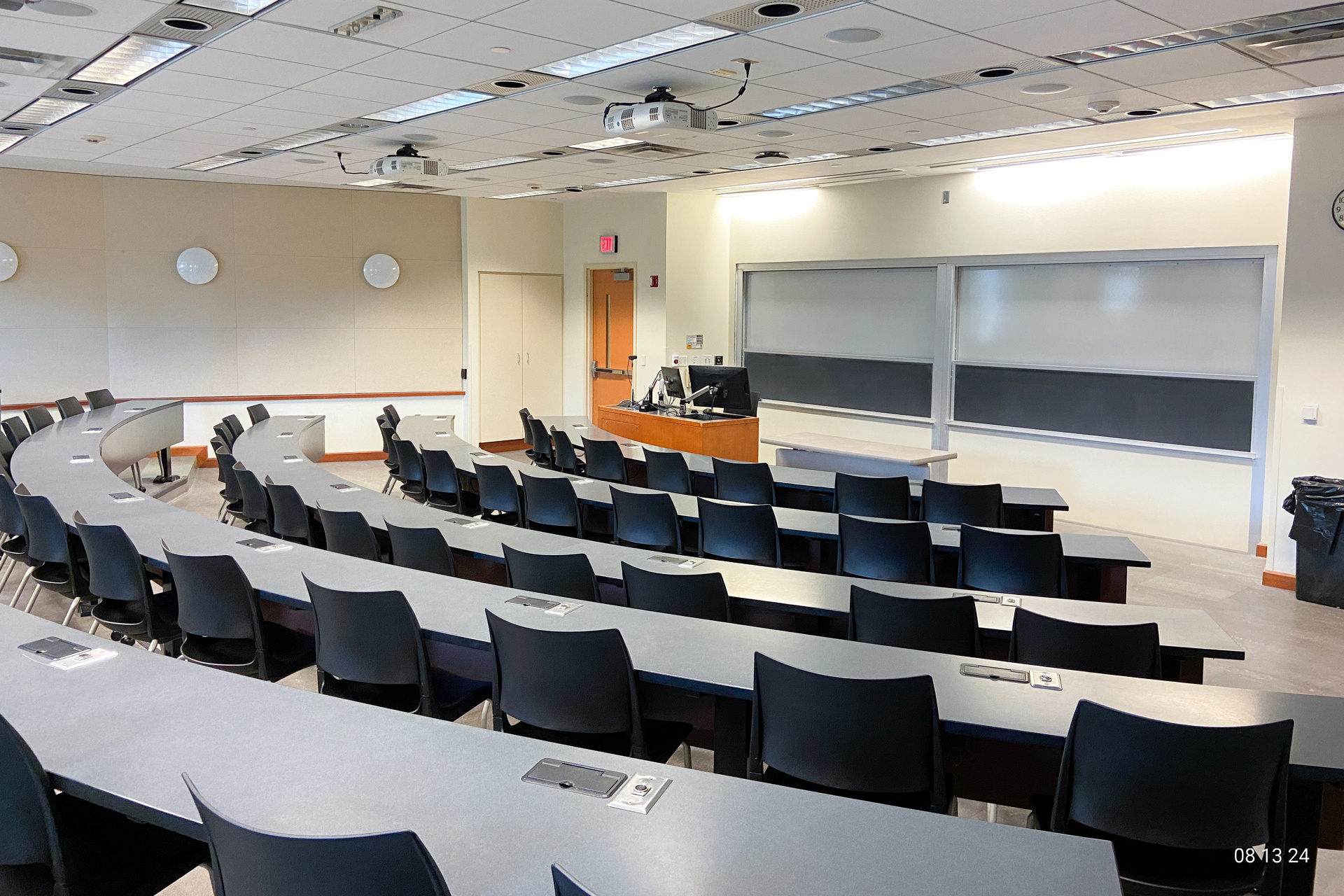 Seamans Center 2217 | University Classrooms - The University of Iowa