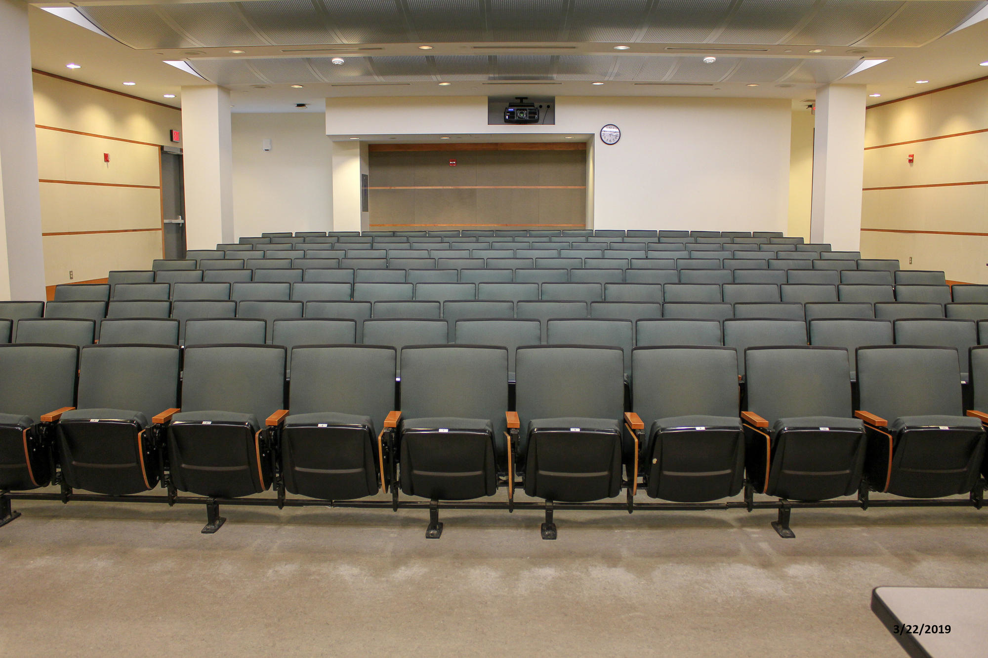 Seamans Center 1505 | University Classrooms - The University of Iowa