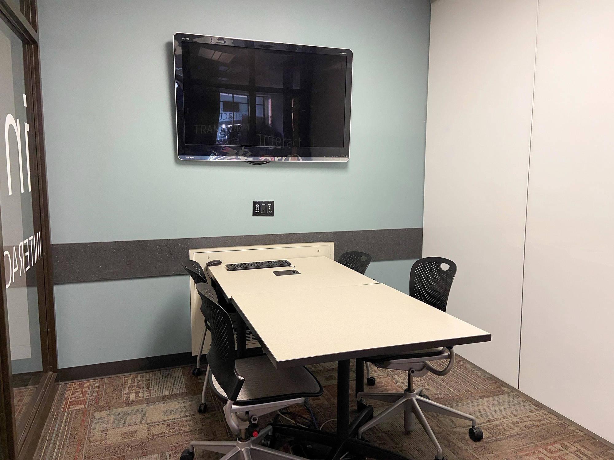 Van Allen Hall 310B | University Classrooms - The University of Iowa