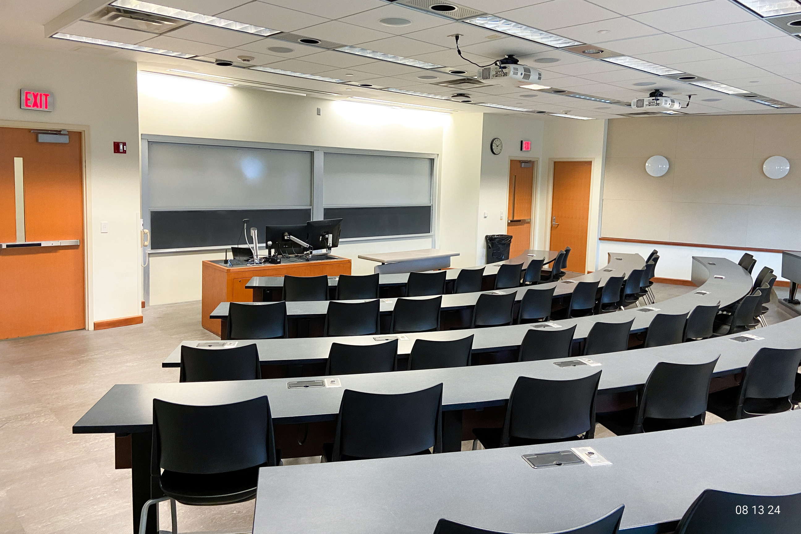 Seamans Center 2217 | University Classrooms - The University of Iowa