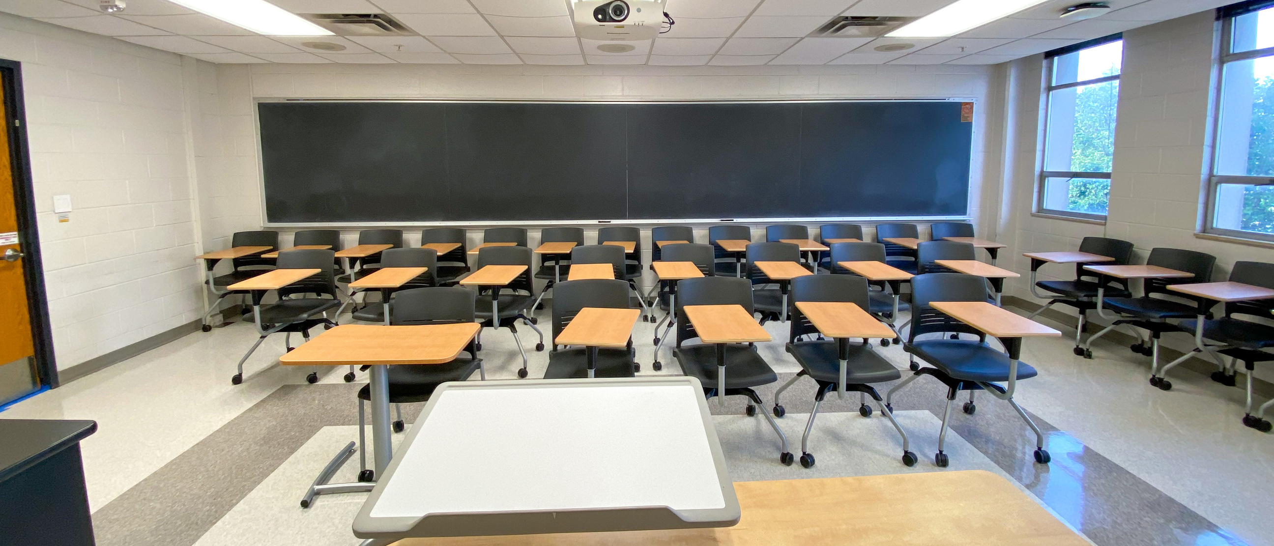 Phillips Hall 205 | University Classrooms - The University of Iowa