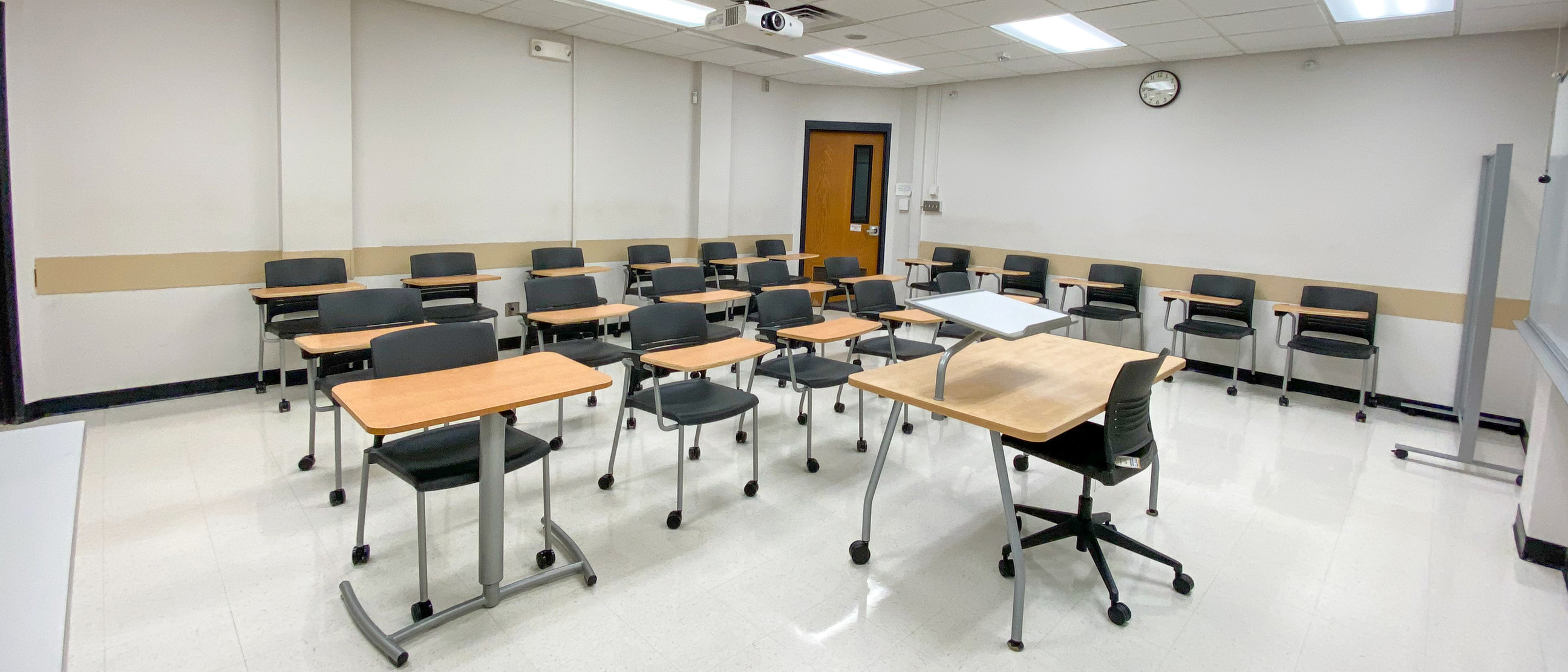 Phillips Hall 464 | University Classrooms - The University of Iowa