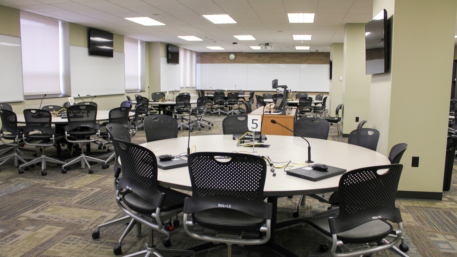Spaces | University Classrooms - The University of Iowa